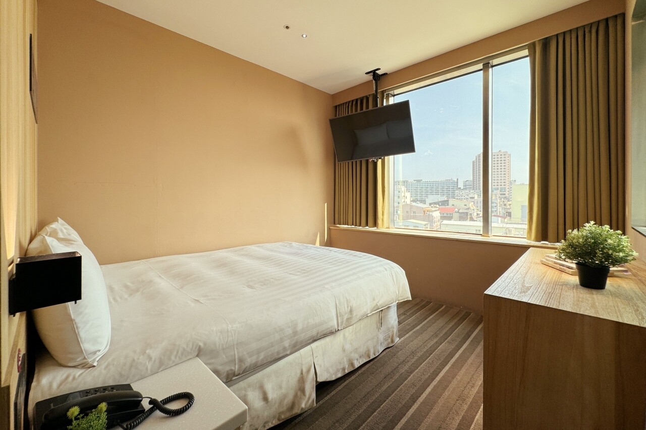 Finders Hotel｜路境行旅 台南西門館：友愛街旁，奇幻風格的平價文青旅店 - 愛旅誌